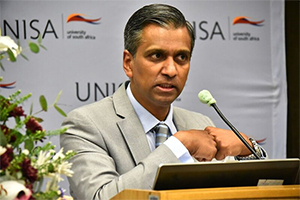 Dean of Students fêtes student leaders, IEC