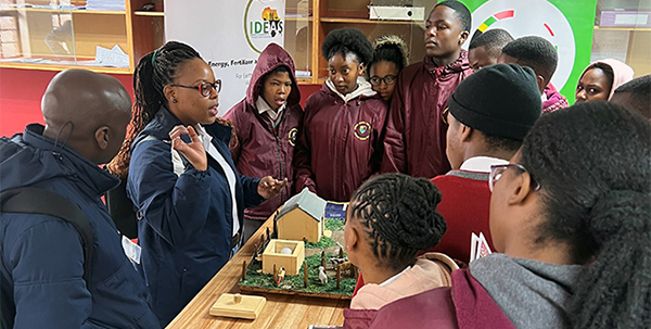 Unisa Science Engagement Centre shines during National Science Week